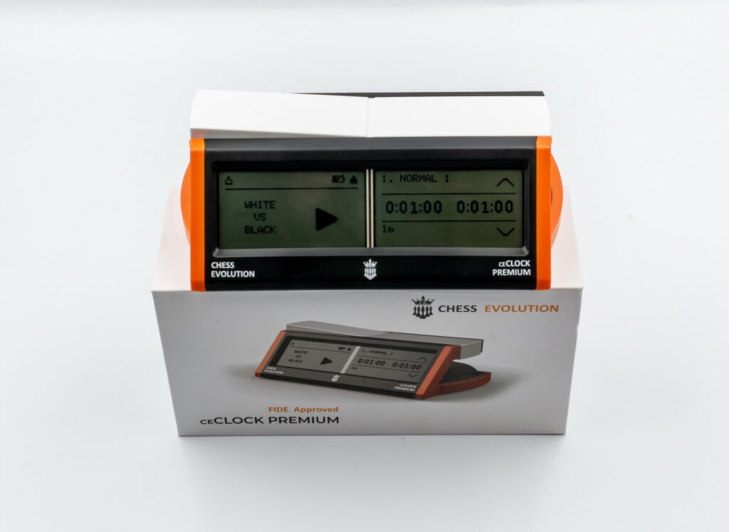 CE Premium Clock – chess-evolution